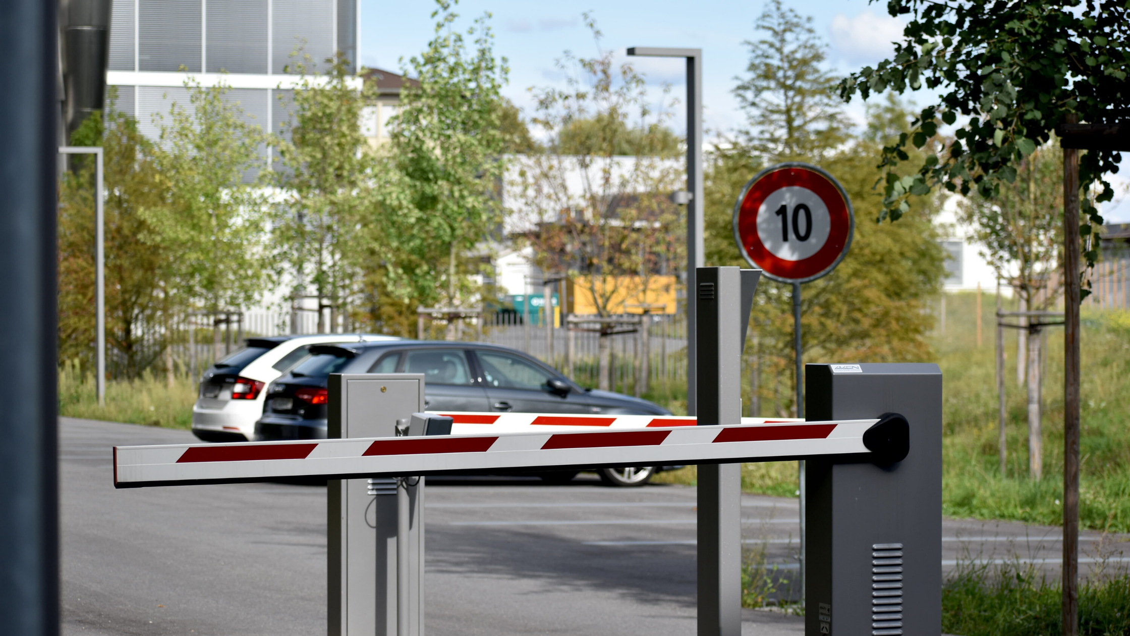 Automatic Vehicle Identification: The Ultimate Guide